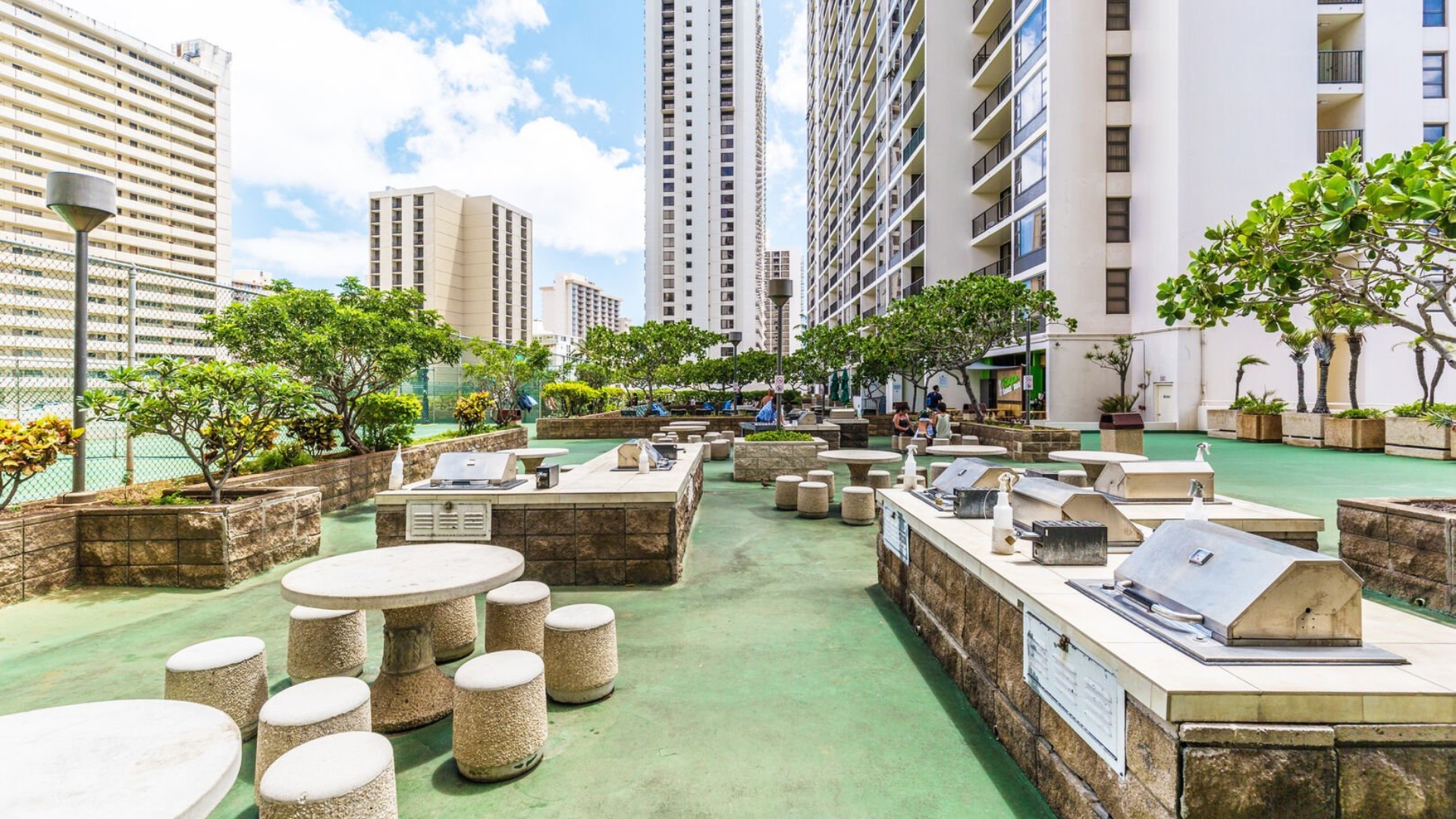 What is a Condotel in Hawaii? Understanding the Hybrid Model - Midway ...