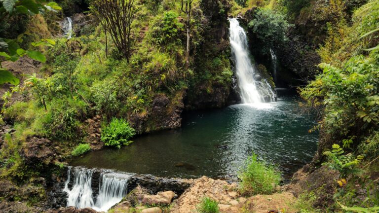 Top 13 Waterfalls On The Road To Hana In Maui - Midway Vacations